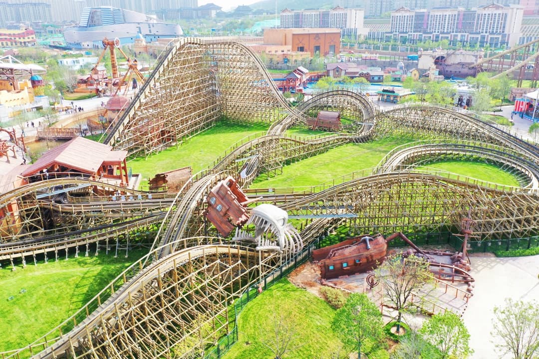 Wood Roller Coasters - MV Rides - Innovative Thrill Rides and Wood ...